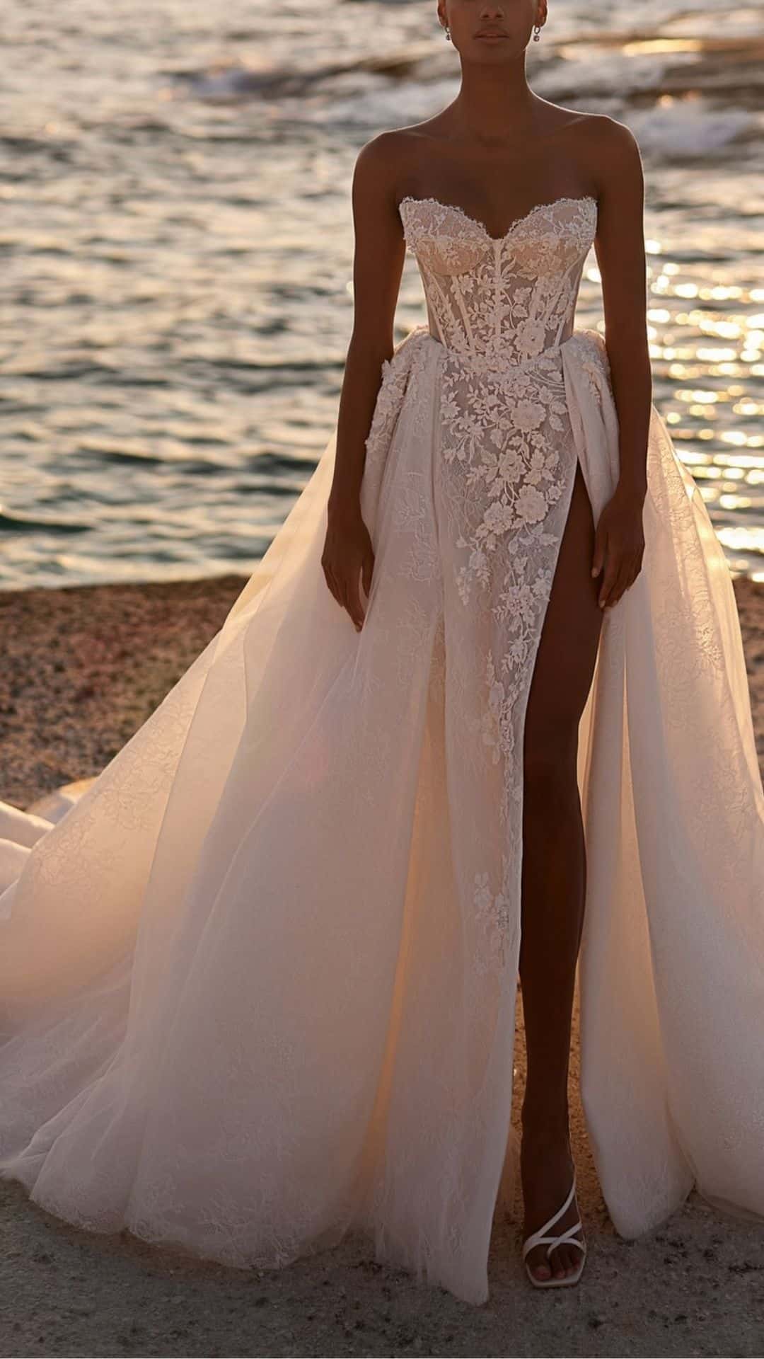 58 Stunning Basque Waist Wedding Dress Ideas: Corset Bodice Designs for ...