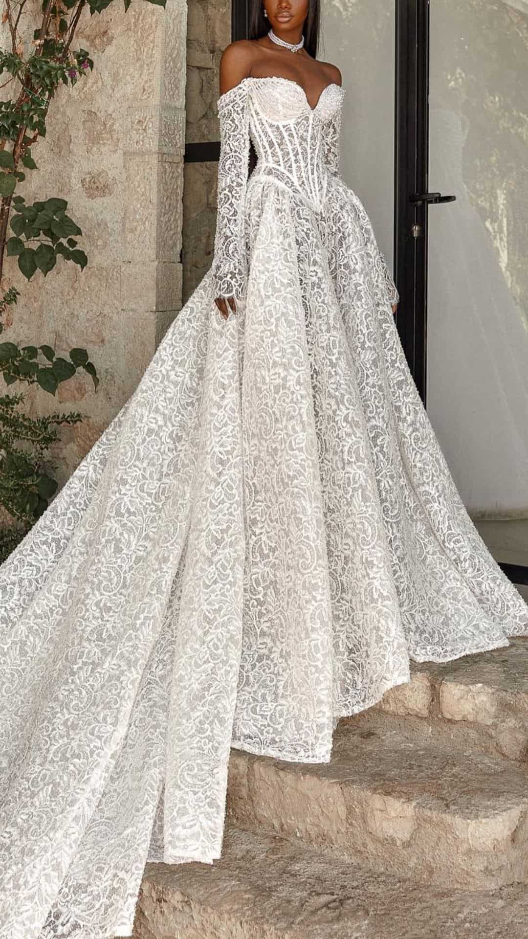 58 Stunning Basque Waist Wedding Dress Ideas: Corset Bodice Designs for ...