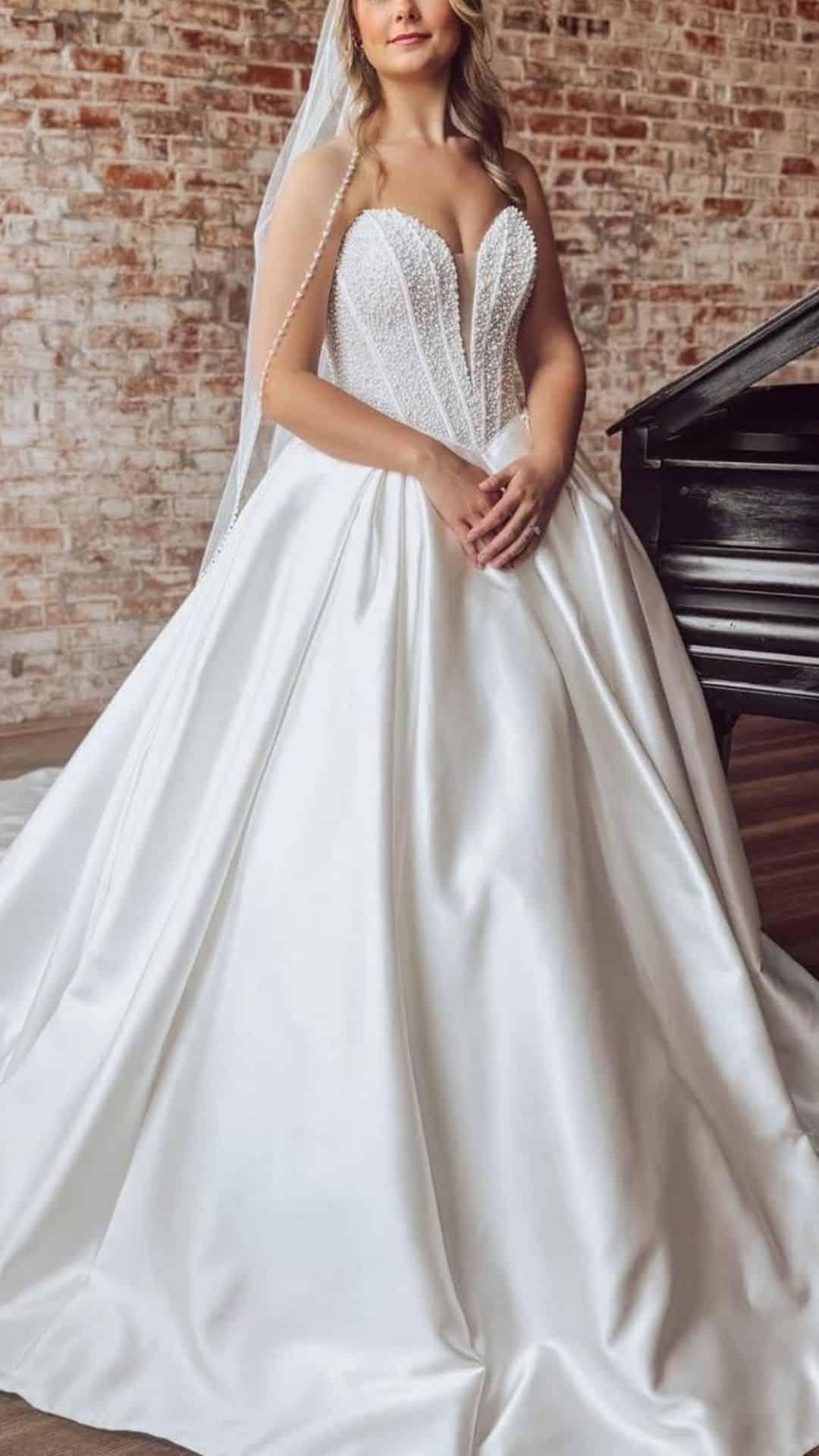 58 Stunning Basque Waist Wedding Dress Ideas: Corset Bodice Designs for ...